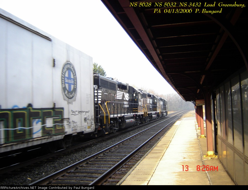 NS 5628 GP38-2 NS 5632 GP38-2 NS 3432 Lead 04/13/2006
